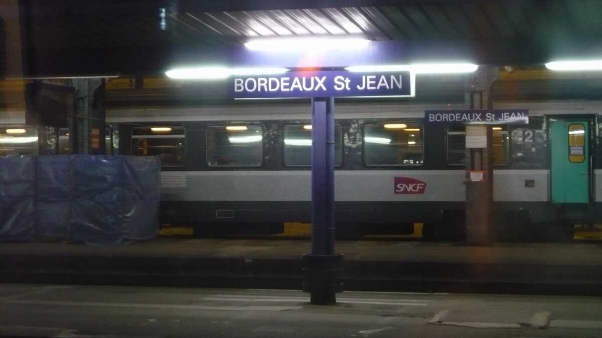 Nashpa Turism: SNCF - Ora de Turism